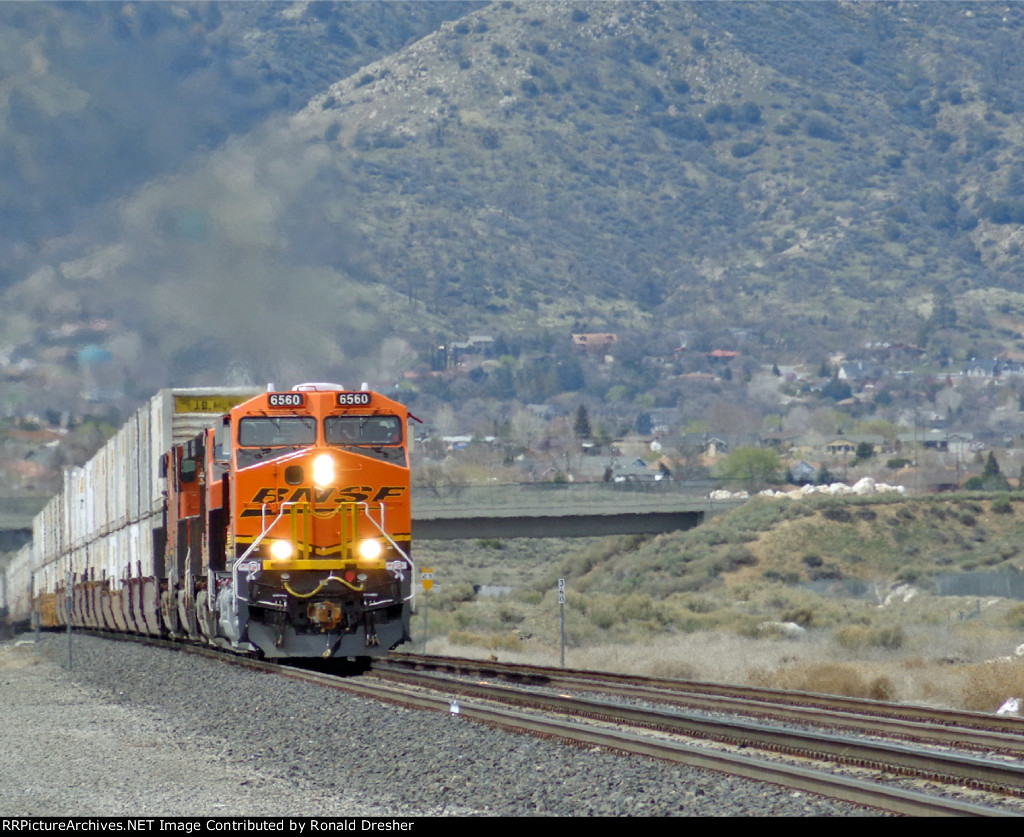 BNSF 6560